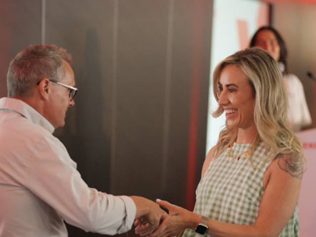 Carly Newton Wins Leader of the Year Award